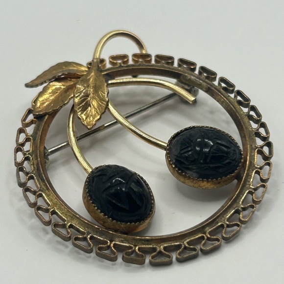 Jewelry | Vintage Black And Gold Scarab Stone Brooch | Poshmark